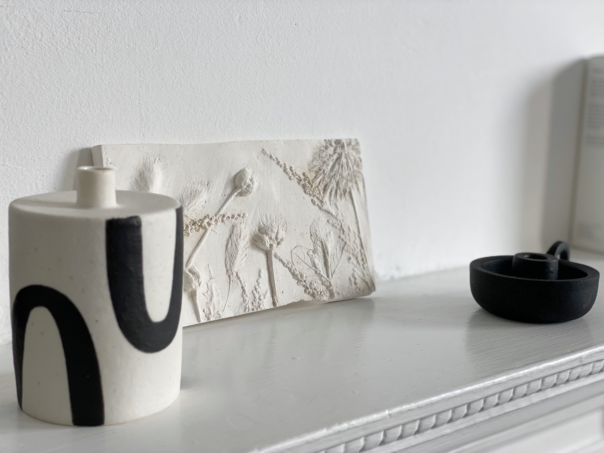 How to make botanical plaster cast tiles with flowers